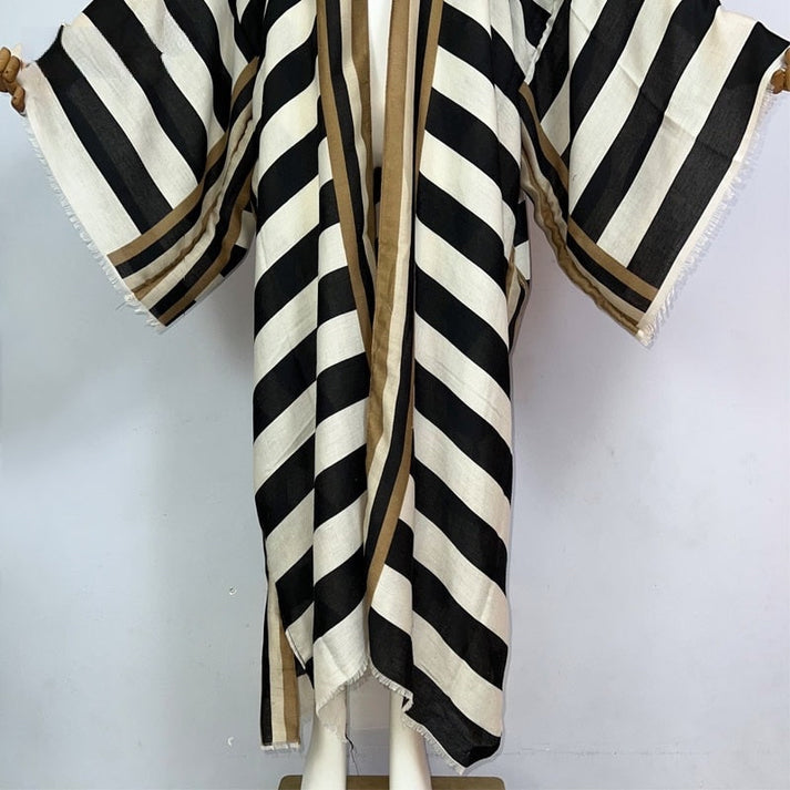 Timeless Chic Striped Kimono – Robe Kimono