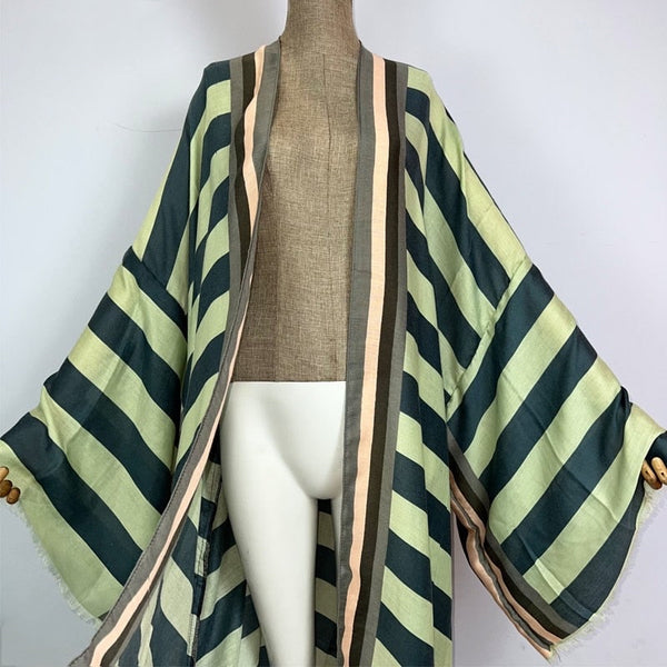 Timeless Chic Striped Kimono – Robe Kimono