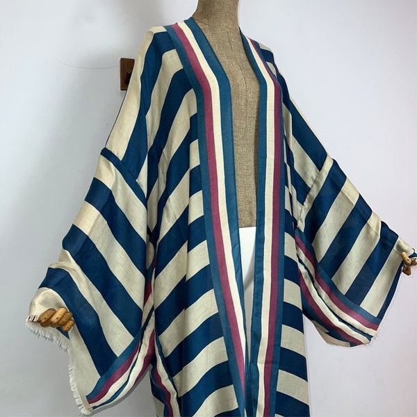 Timeless Chic Striped Kimono – Robe Kimono